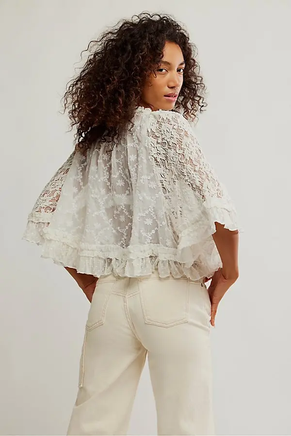 【idem】lace cape blouse アイボリー Free People Lace Cape Top - Clean Ivory | Editorialist